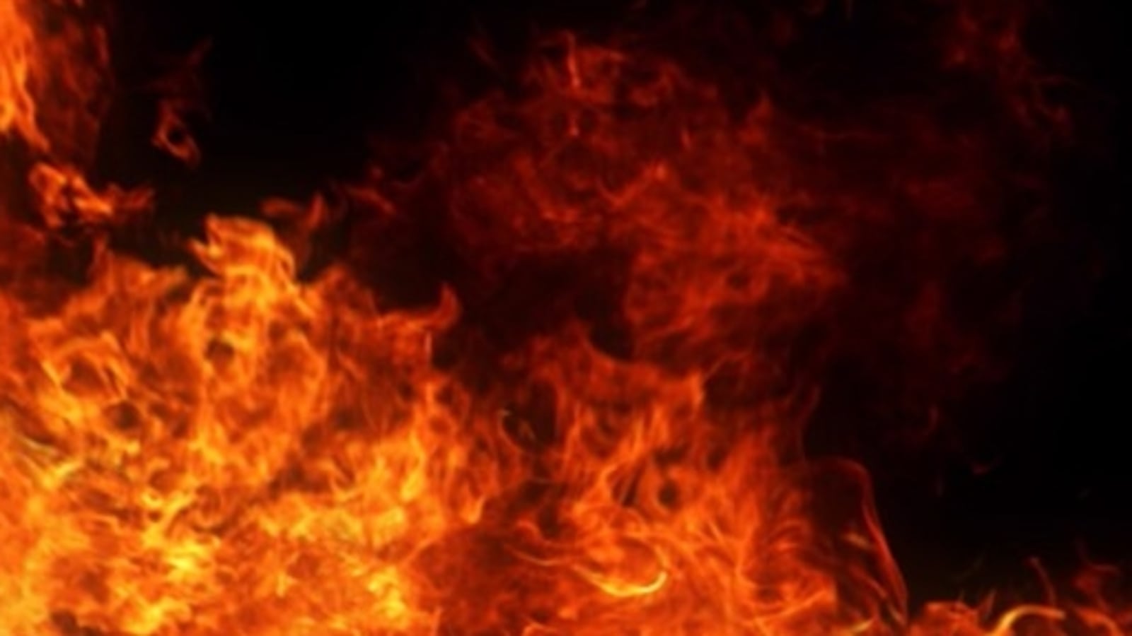 Crews battle 50 acre brush fire in Lyme Crews battle 50 acre brush fire in Lyme